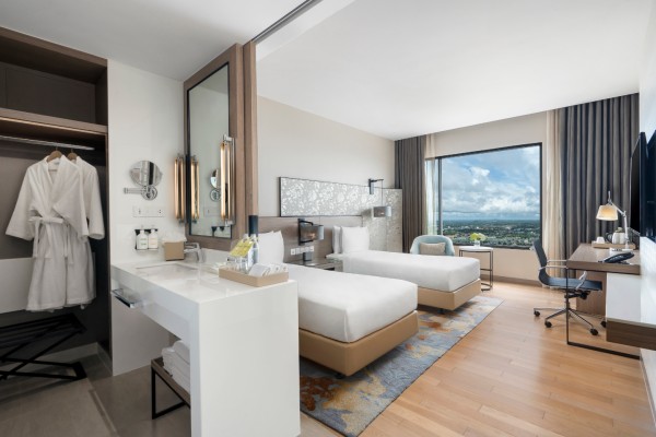 Rooms & Suites | Best Rayong Hotel | Holiday Inn & Suites Rayong City ...